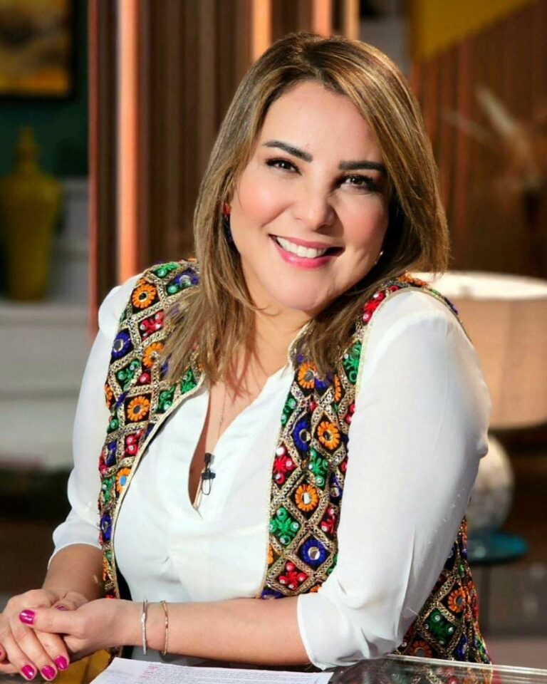 بلباس أمازيغي عصري سميرة البلوي تطل على متابعيها